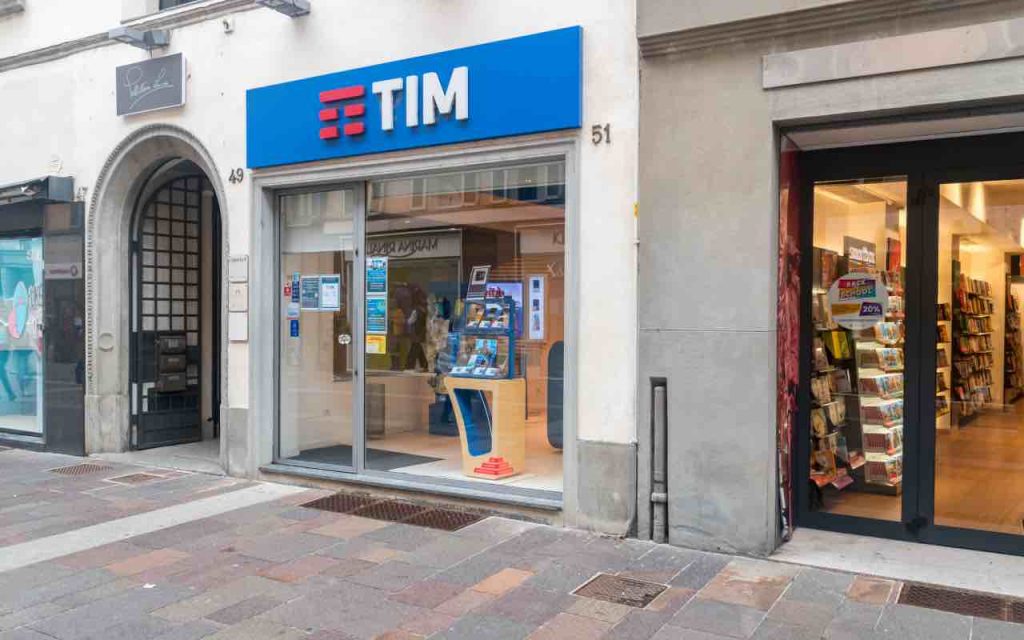 Tariffe telefoniche, aumenti a raffica di Tim a marzo e aprile I ...
